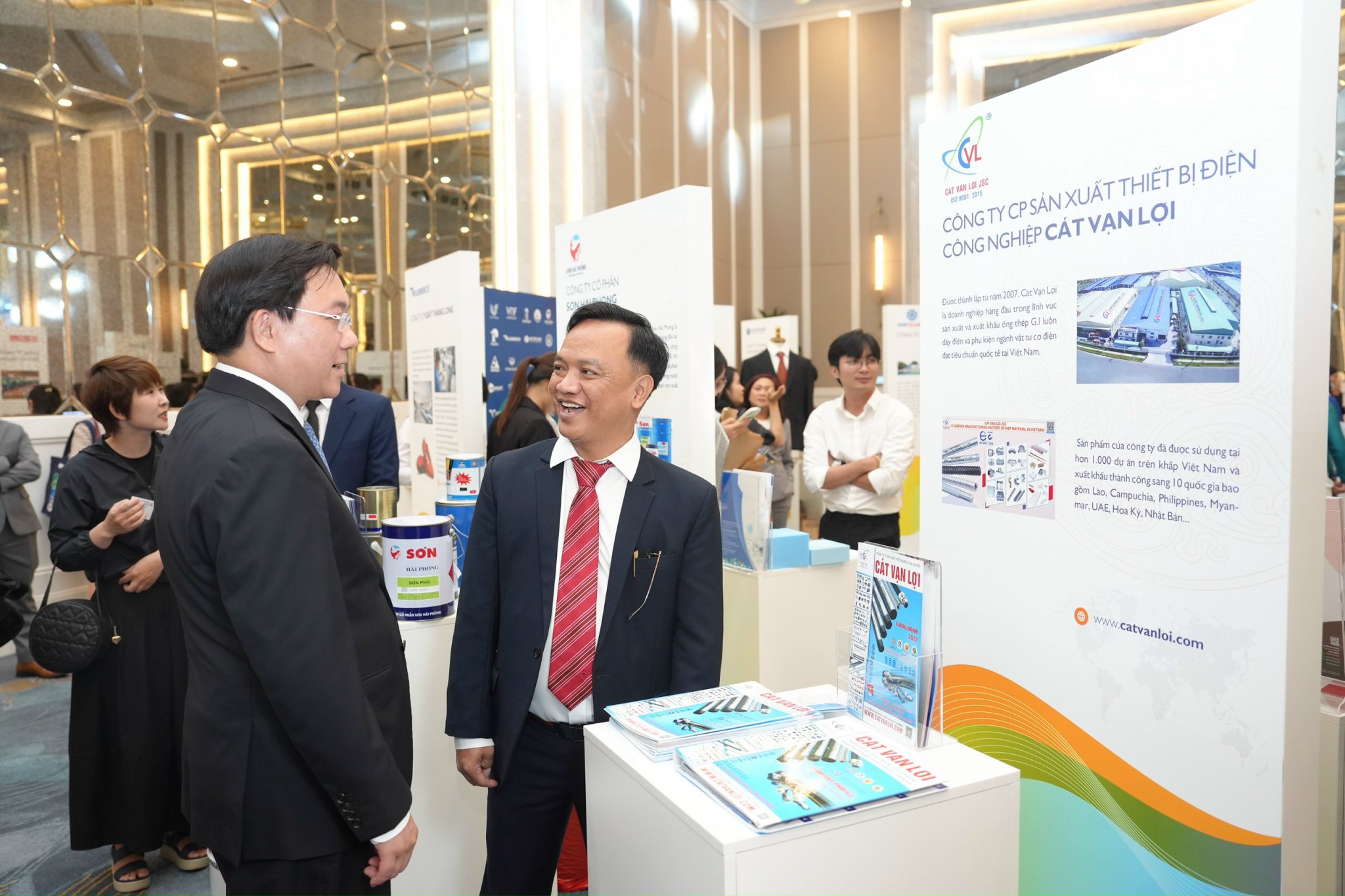 Cat Van Loi signs an MOU for the technical support package