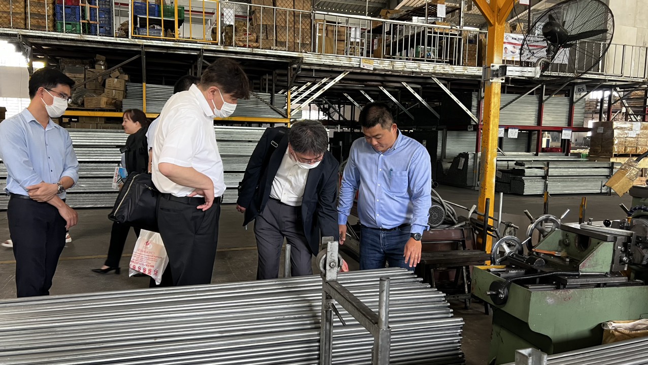 The company Nippon Denka Kogyosho visited Cat Van Loi's factory ...